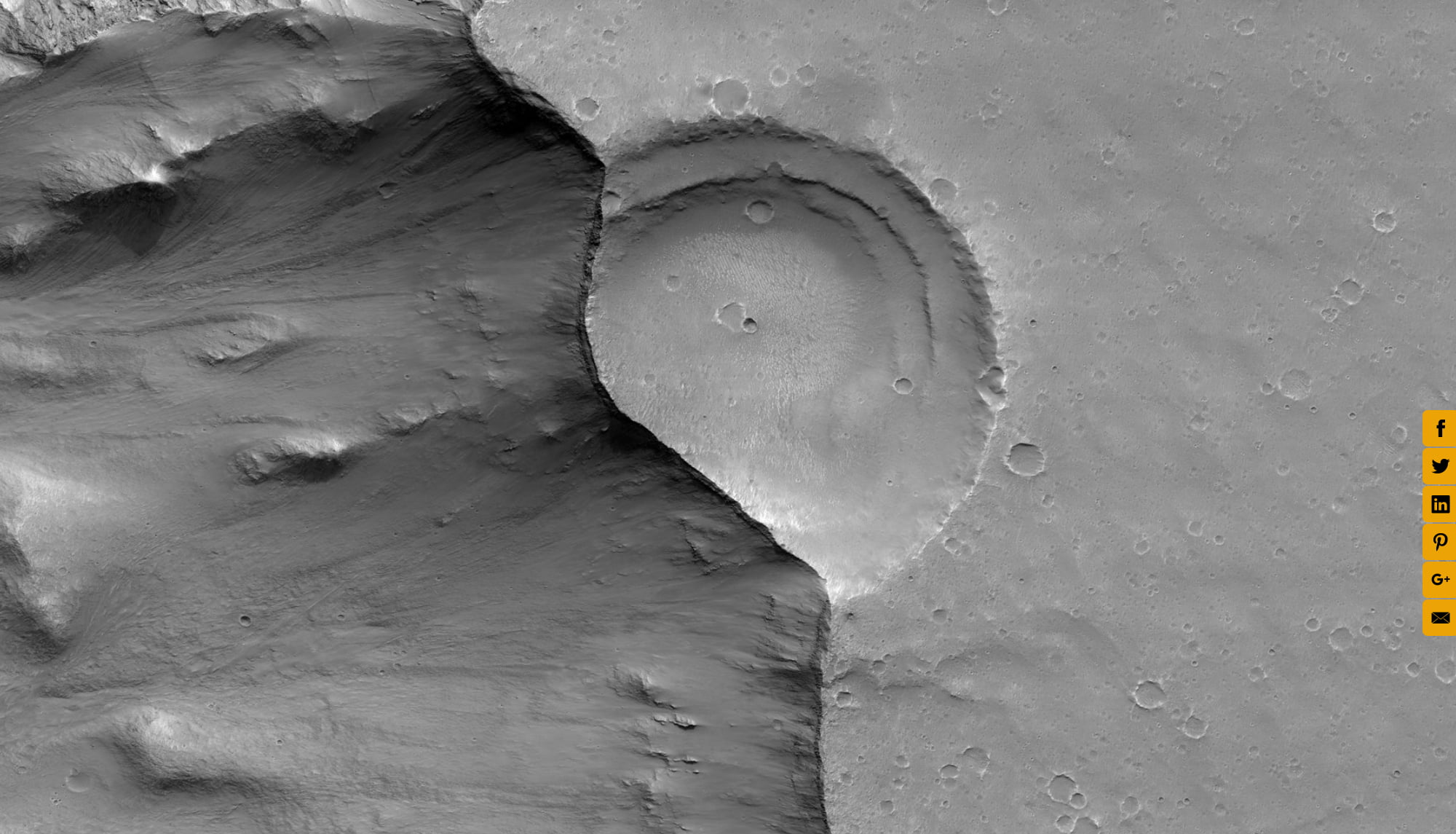 Mars ESP_011595_1725Cross Section through Impact Crater Cut by Ganges ...