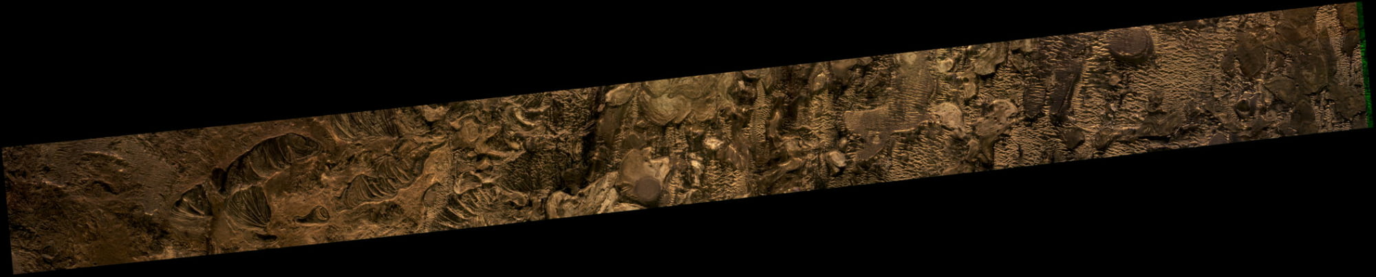 ESP_031956_1715_COLOR.QLOOK (EN LEVEL) Crashed Craft at Melas Chasma ...
