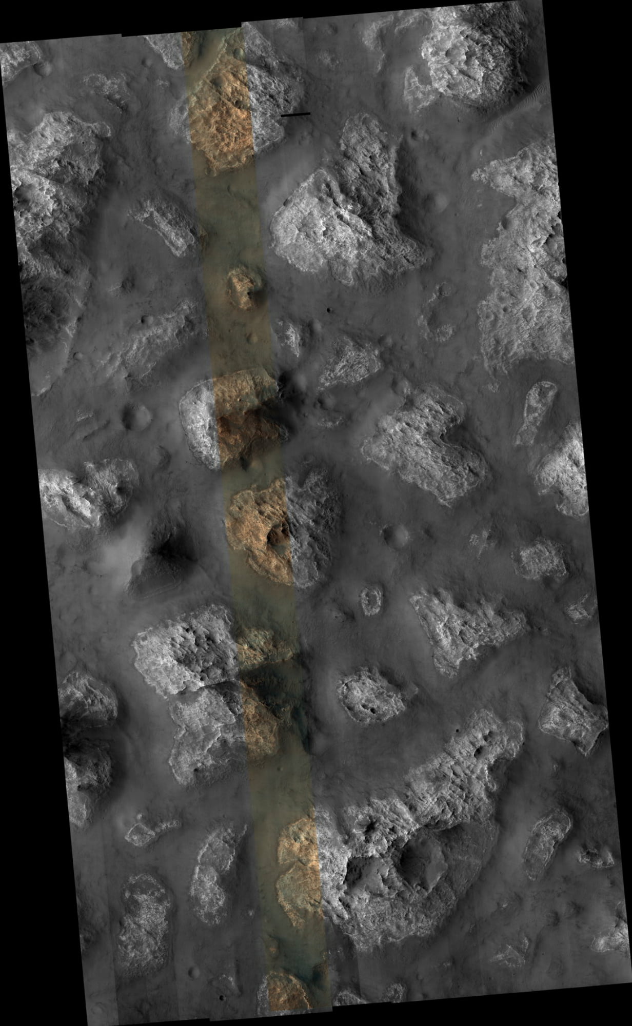 Mars - ESP_082678_1450 "Hot Mineral Veins in Mounds in Ariadnes Colles"